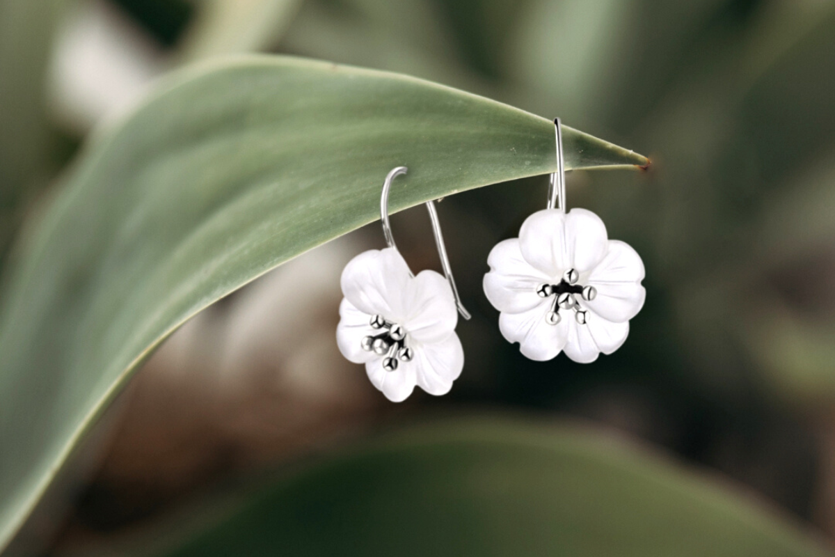 The Evolution of Nature-Inspired Jewelry – Lotus Fun