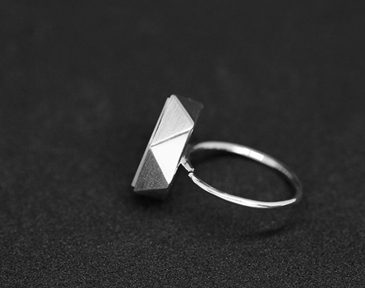 Sterling Silver | Pentagon Geometric Ring - Lotus Fun