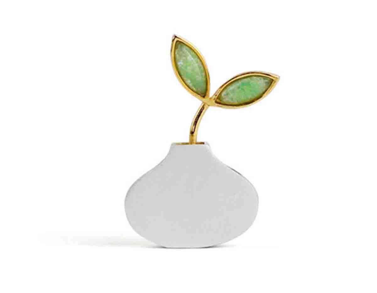 Sterling Silver | Spring in the Air Leaf Brooch - Lotus Fun